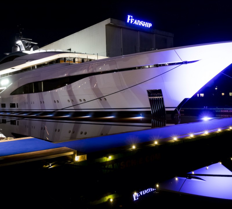 Yacht ARROW, Feadship | CHARTERWORLD Luxury Superyacht Charters